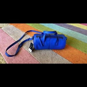 Simply Vera Vera Wang | Bags | Simply Vera Wang Blue Round Cylinder ...